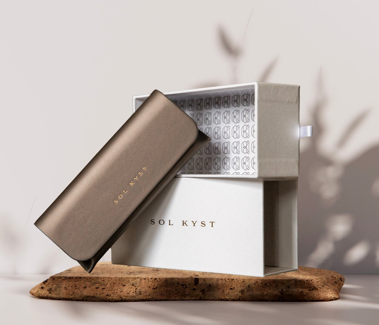 SOL KYST | Sunglasses for wide and petite faces